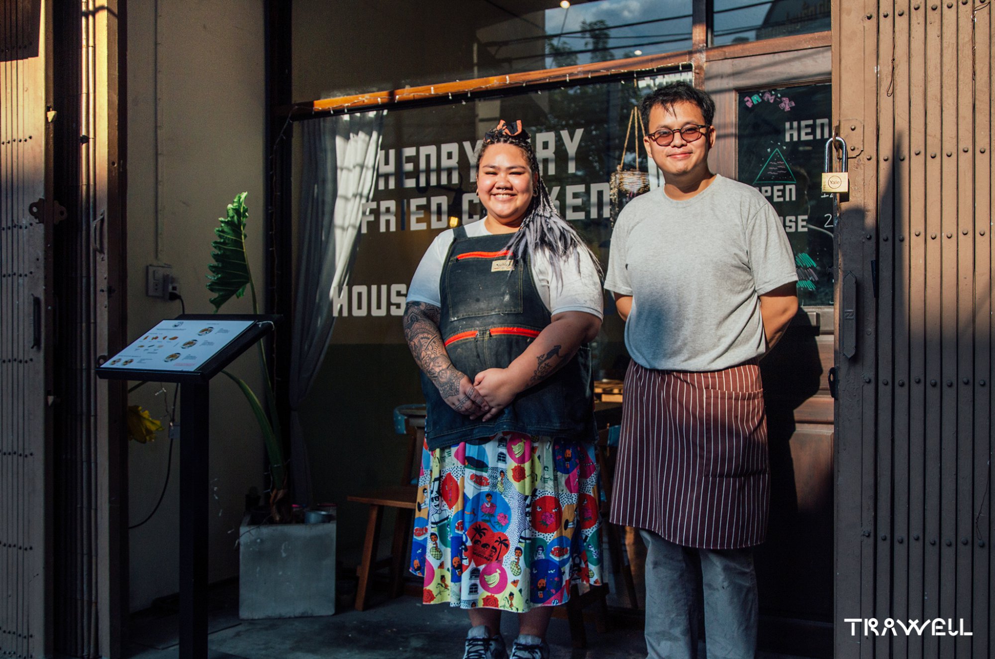 Henryfry ความใส่ใจที่นอกเหนือจากการทอดไก่ - Trawell